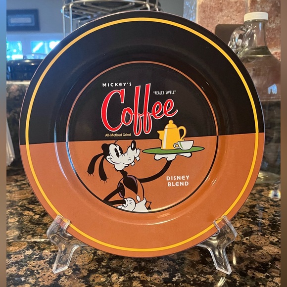 Disney | Dining | Goofy Coffee 9 Dinner Plate | Poshmark